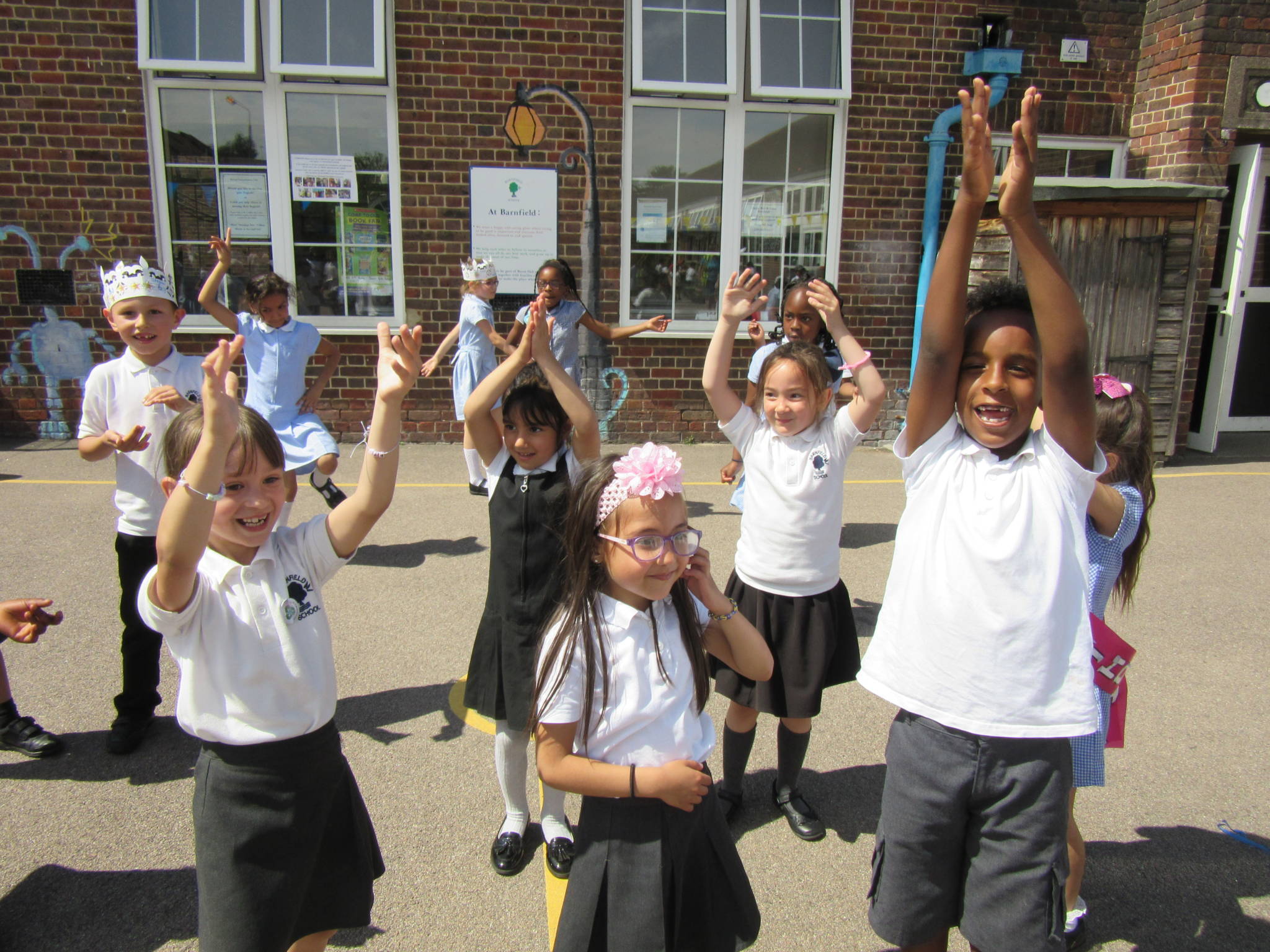 Barnfield’s 90th Birthday! – Barnfield Primary School